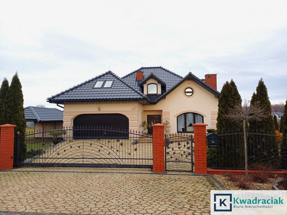 Nieruchomości > Sprzedam > Dom